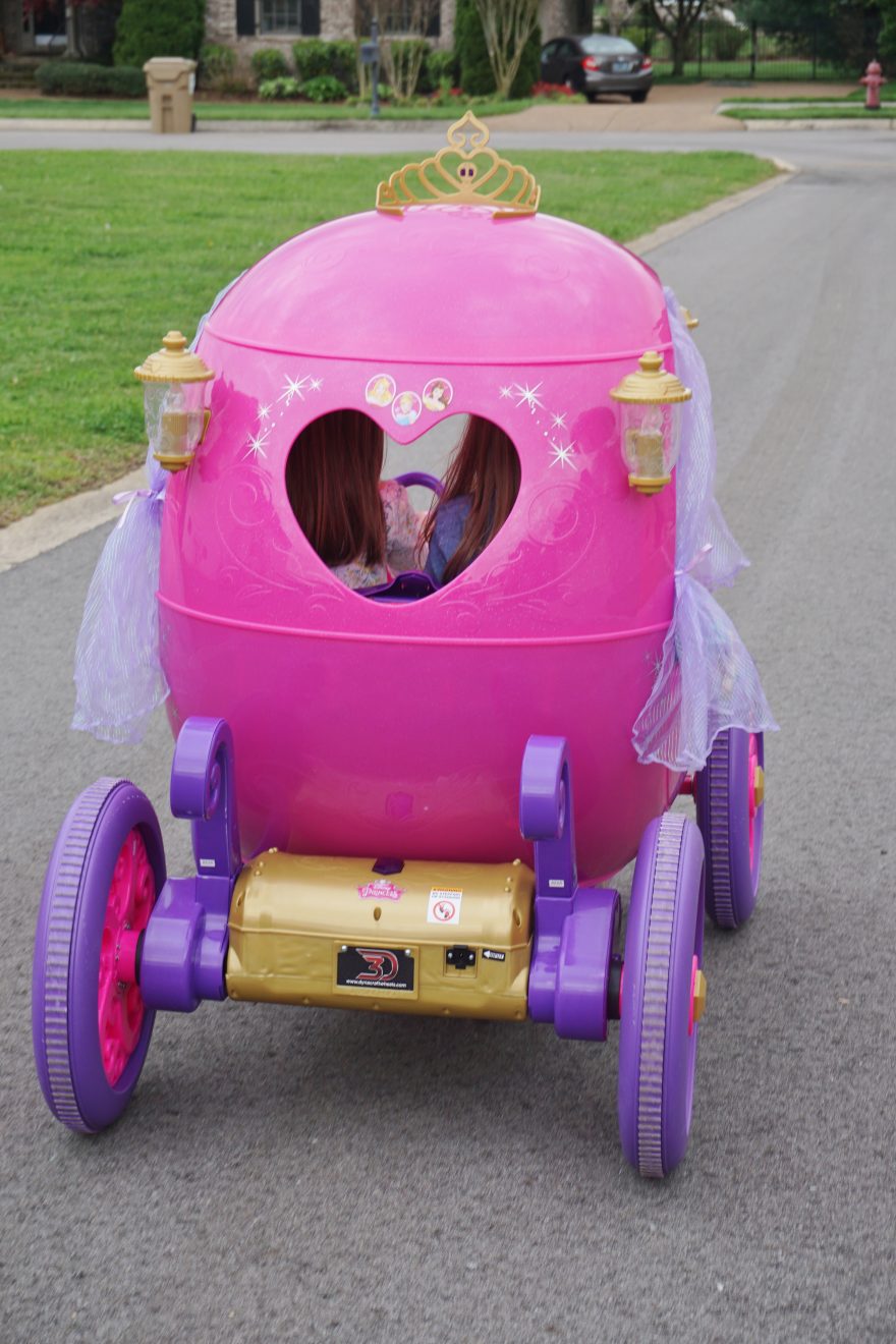 She's Got a Ticket to Ride... Princess Style | Hello! Happiness